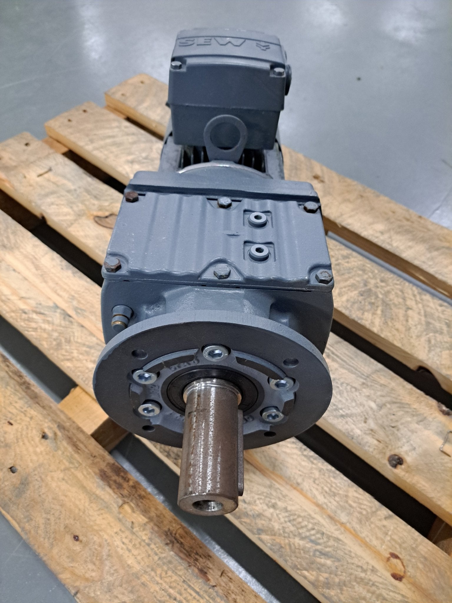 SEW Eurodrive Getriebemotor R57DT71D4/BMG/HR/IS - KLEMA Maschinenhandel